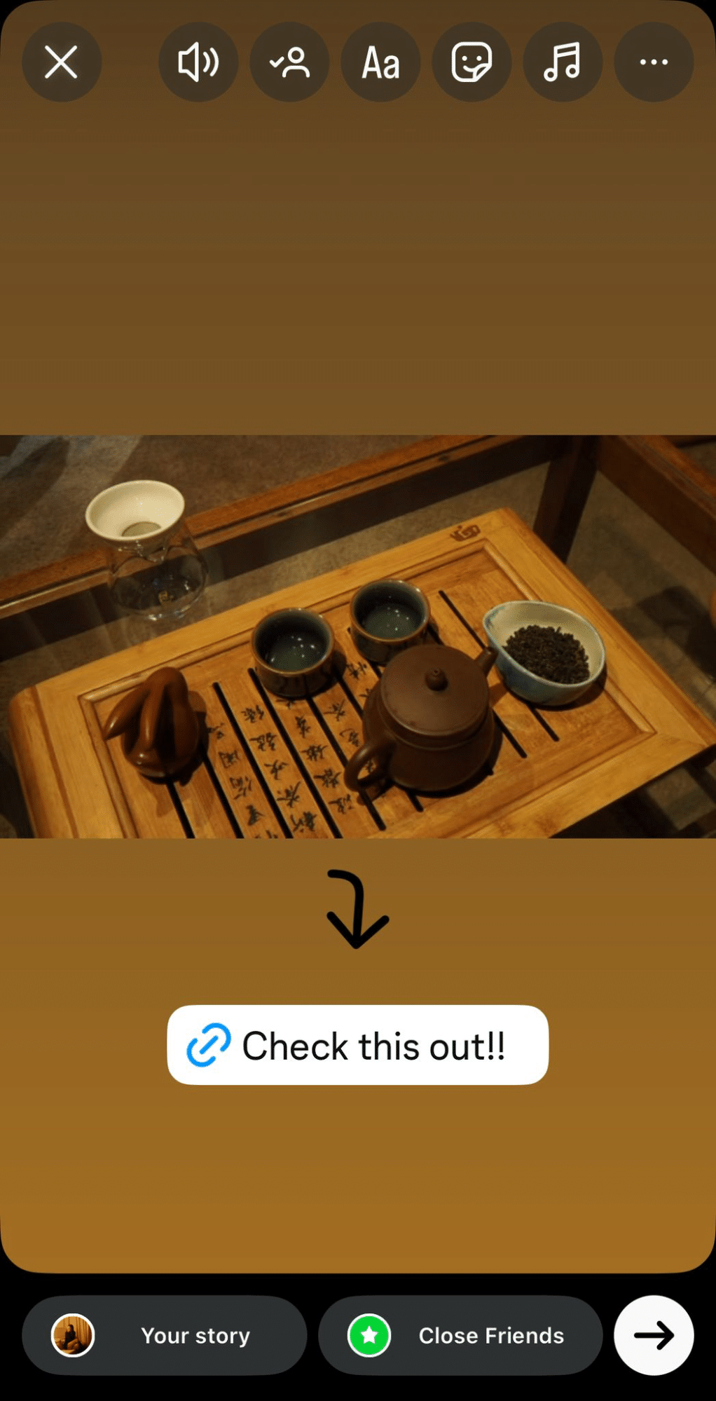 How to add a link to your Instagram Story: Best practices - SocialBee